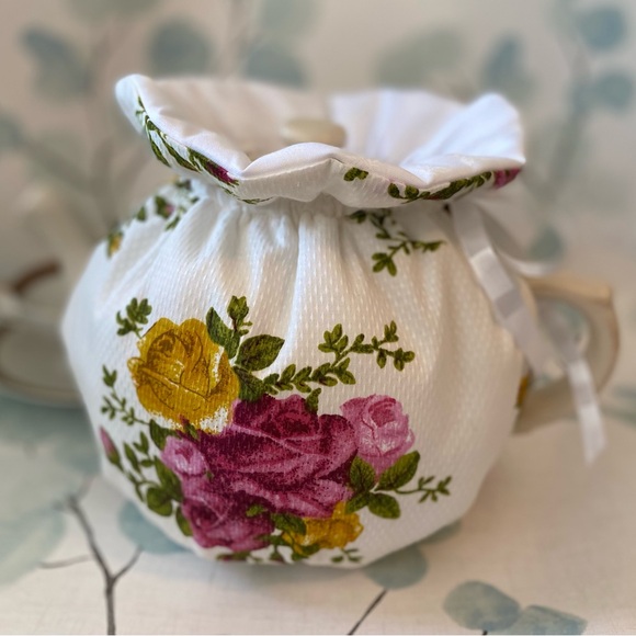 DausyTeaCozies | Kitchen | Royal Albert Old Country Roses Tea Cozy For ...